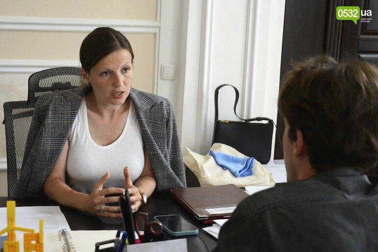 Політичне життя, критика від ЗМІ та материнство на роботі: ексклюзивне інтерв’ю з очільницею ...